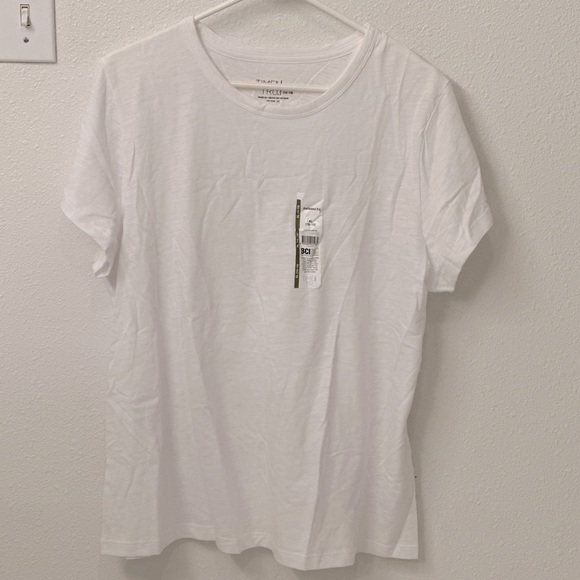 Time and Tru | Tops | Nwt Time And Tru Plain White Scoop Neck Tshirt ...
